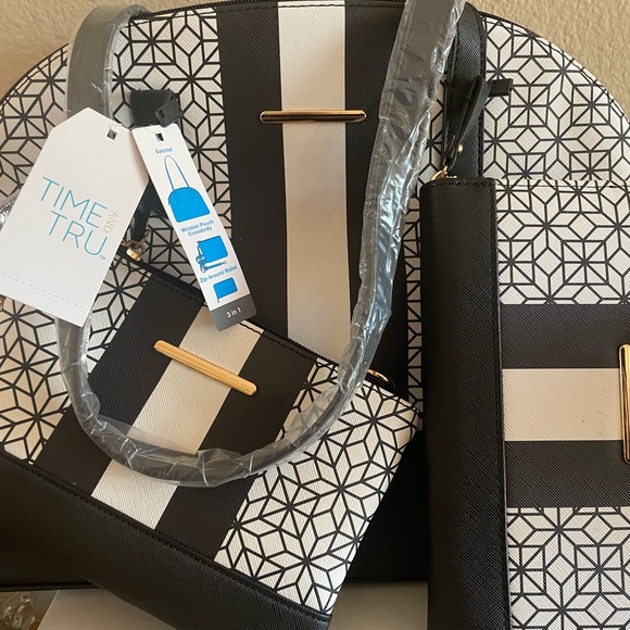 Time and Tru | Bags | Nwt Handbag With Matching Wallet Pouch | Poshmark